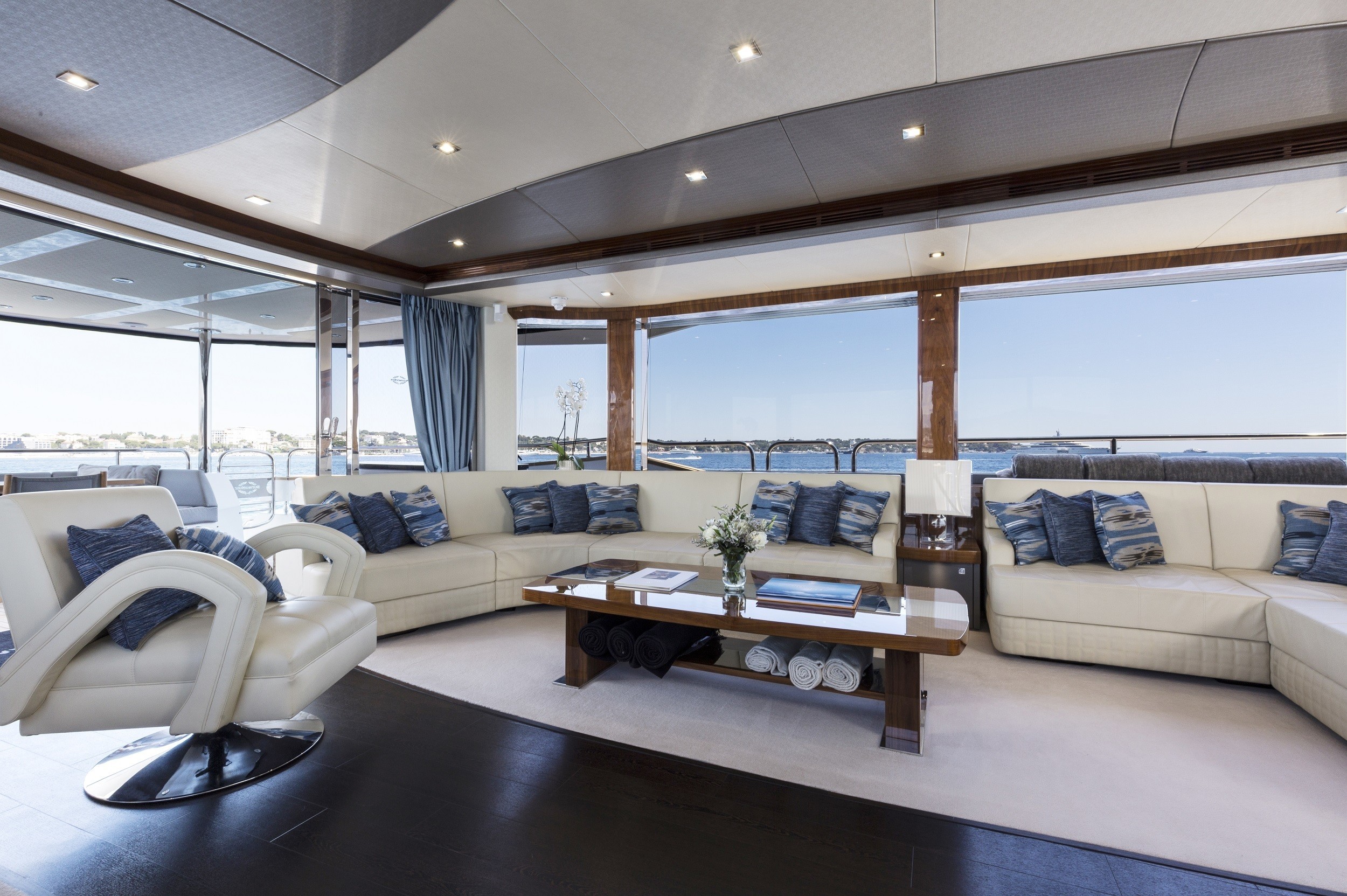 Yacht Spontaneous, a Sunseeker 28 Metre Superyacht | CHARTERWORLD ...